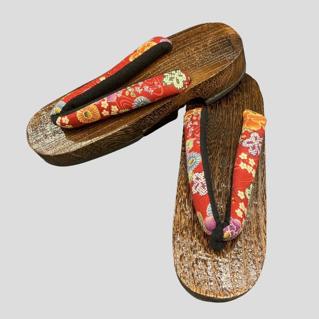 Women's Wooden Geta Sandals - Red Traditional design size 7-8 | Pac ...